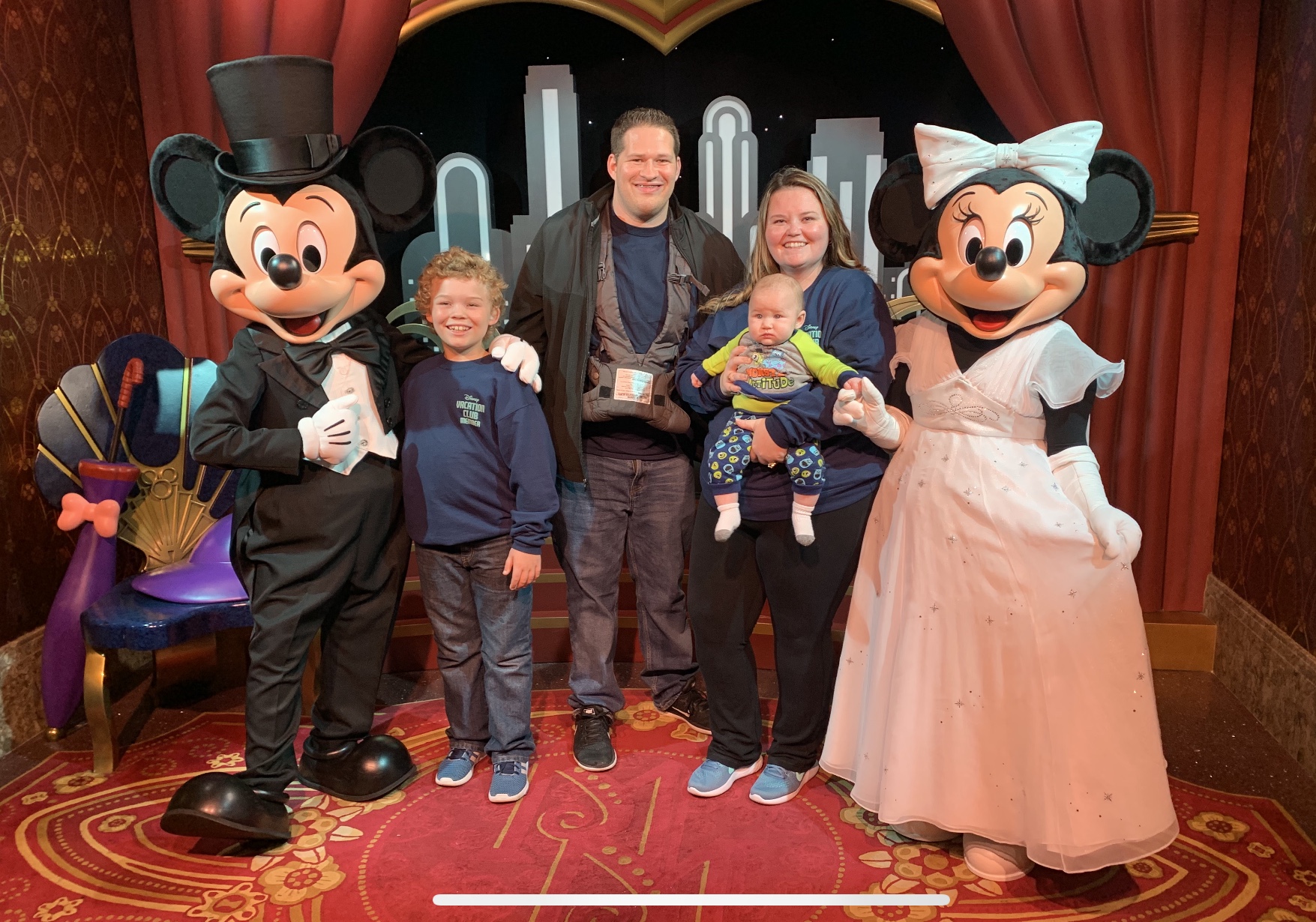 Cast Your Vote: Disney Character With Family – Mickey & Minnie - DVC Shop Cast Your Vote: Disney Character With Family – Mickey & Minnie - DVC Shop